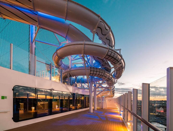 Entertainment an Bord der AIDAcosma - Shows, Action und Spa